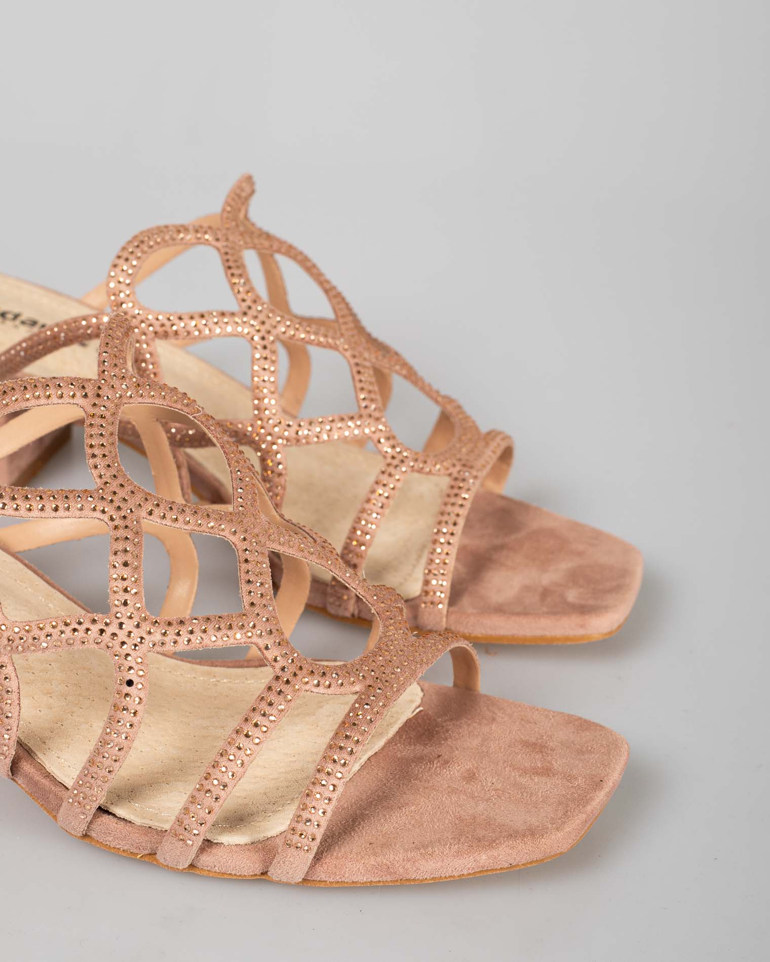 Sandale comode cu aplicatii si toc mic - Miniprix