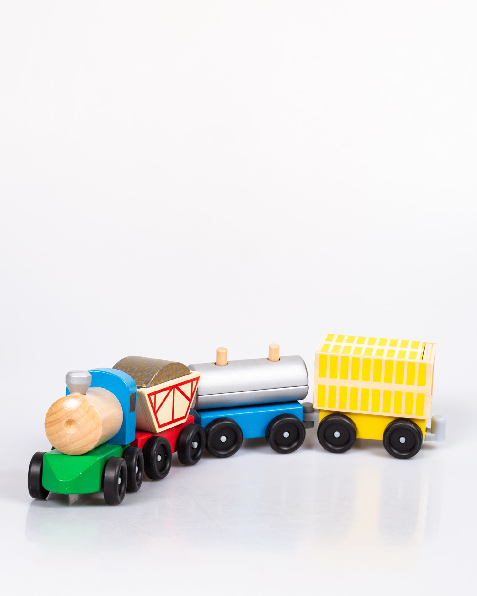 Trenulet demontabil din lemn cu patru vagoane - Miniprix